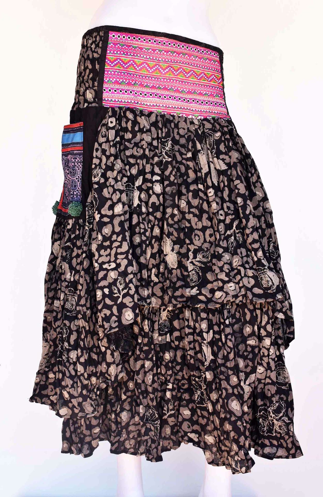 falda gitana falda hippie flamenco con bordados étnicos | Usurkya Ropa Etnica hippie casual